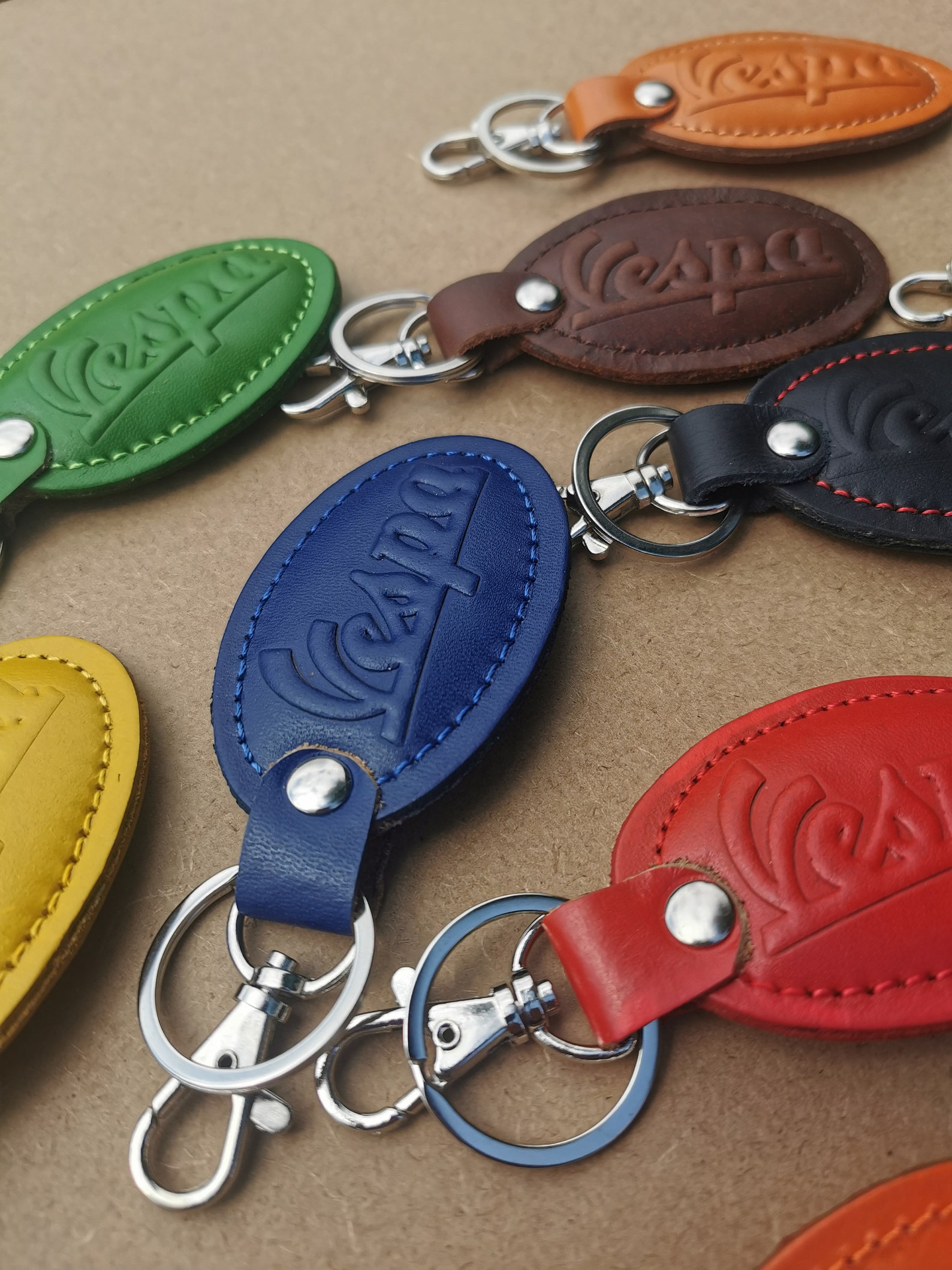 Handmade Vespa Italian Leather Key Chain Key Ring 10 Colours Piaggio PX ...
