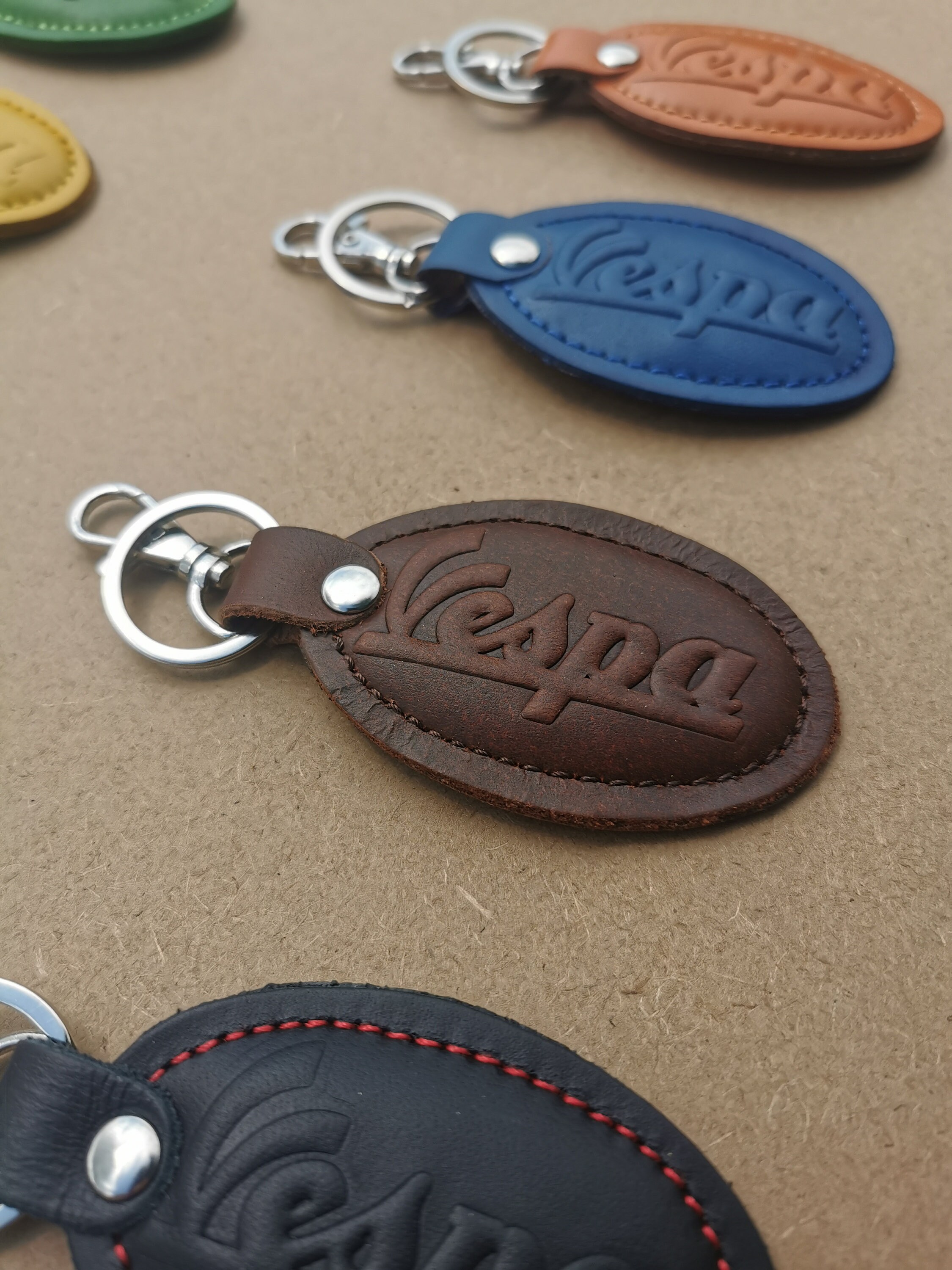 Handmade Vespa Italian Leather Key Chain Key Ring 10 Colours Piaggio PX ...