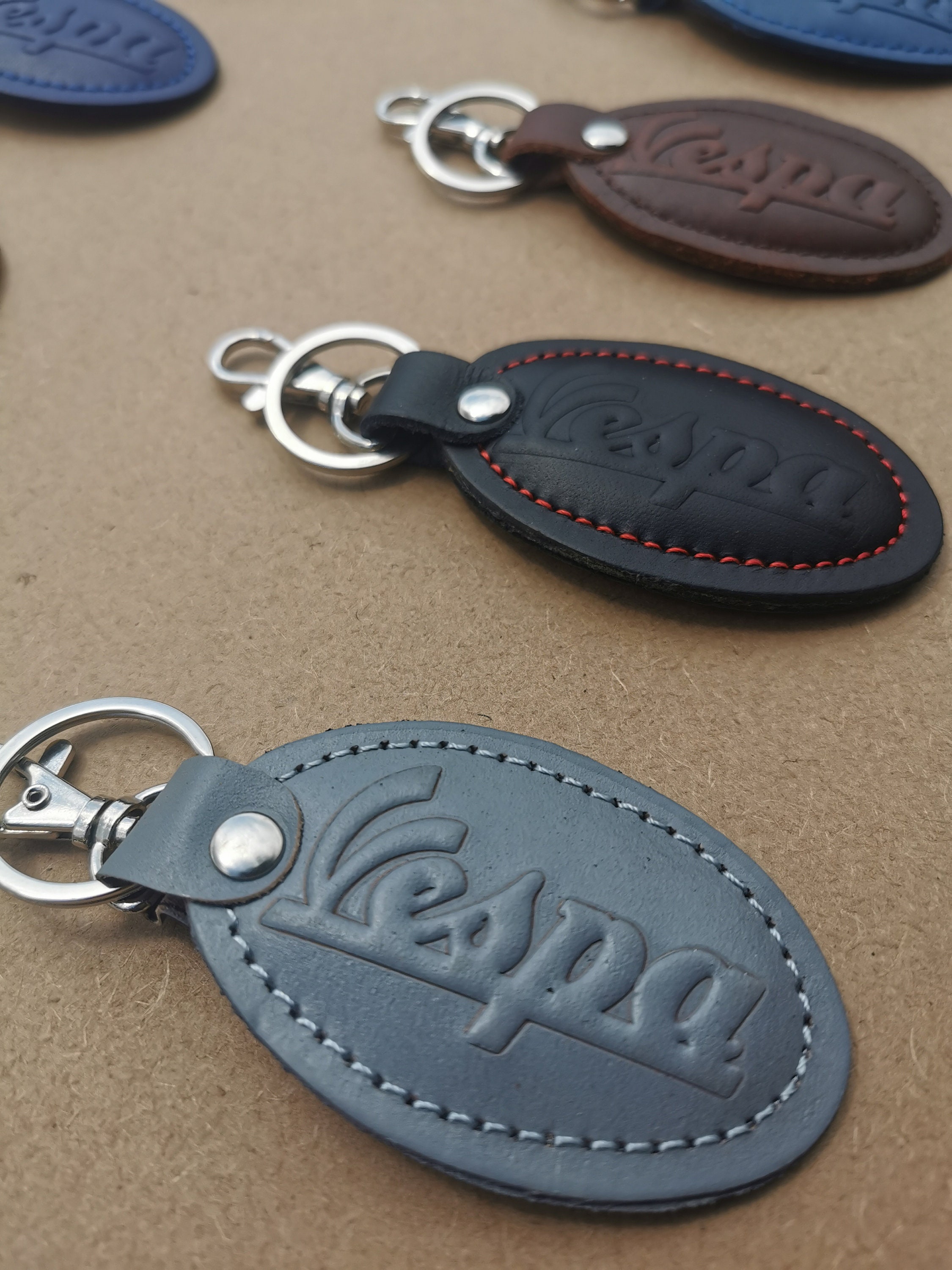 Handmade Vespa Italian Leather Key Chain Key Ring 10 Colours Piaggio PX ...