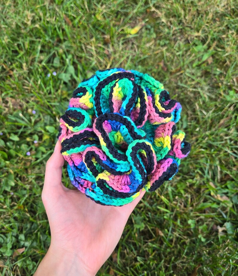 Hyperbolic Mobius Crocheted Fidget Toy - Etsy