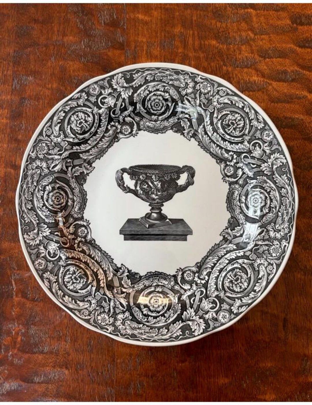 9.5" Spode Warwick Vase Plate. Available in Black and Pink - Etsy