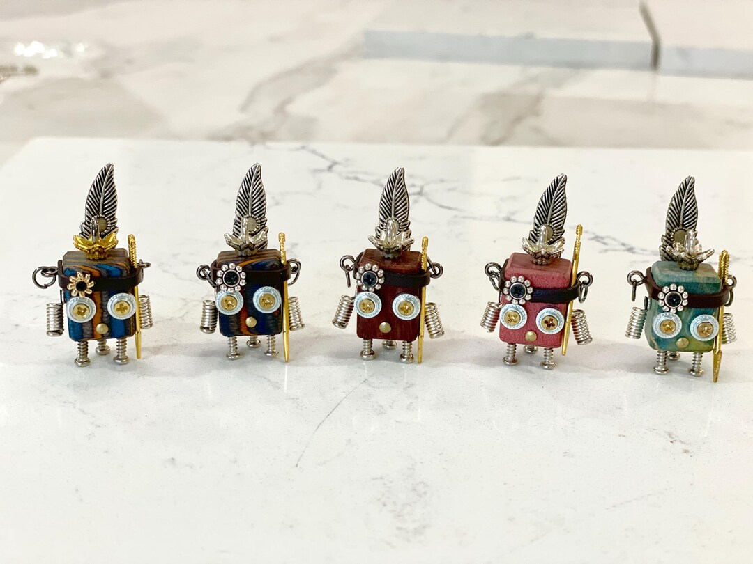 Aurelia | the Royal Robo Pendant - Keychain or Necklace - Etsy