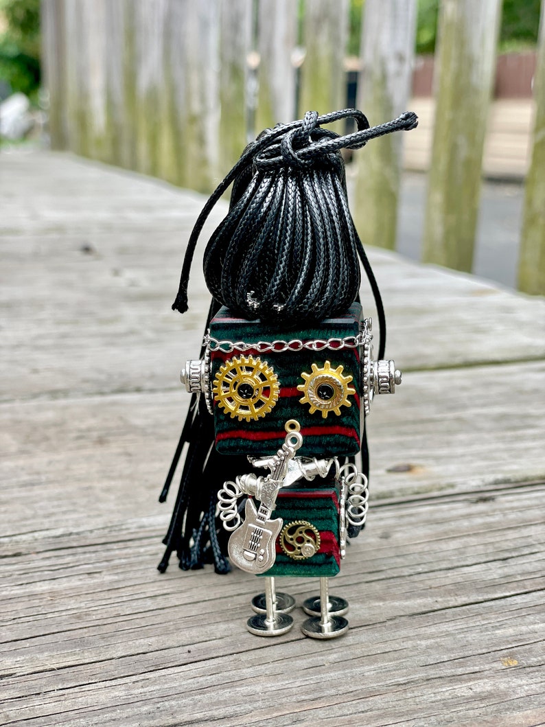 Raiha | Handcrafted Robopunk Robot Ornaments - Etsy