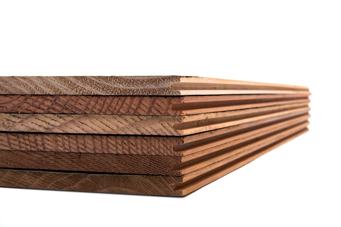 Wood Restaurant Decor, Reclaimed Planks for Craft Brewery Bar Saloon ...