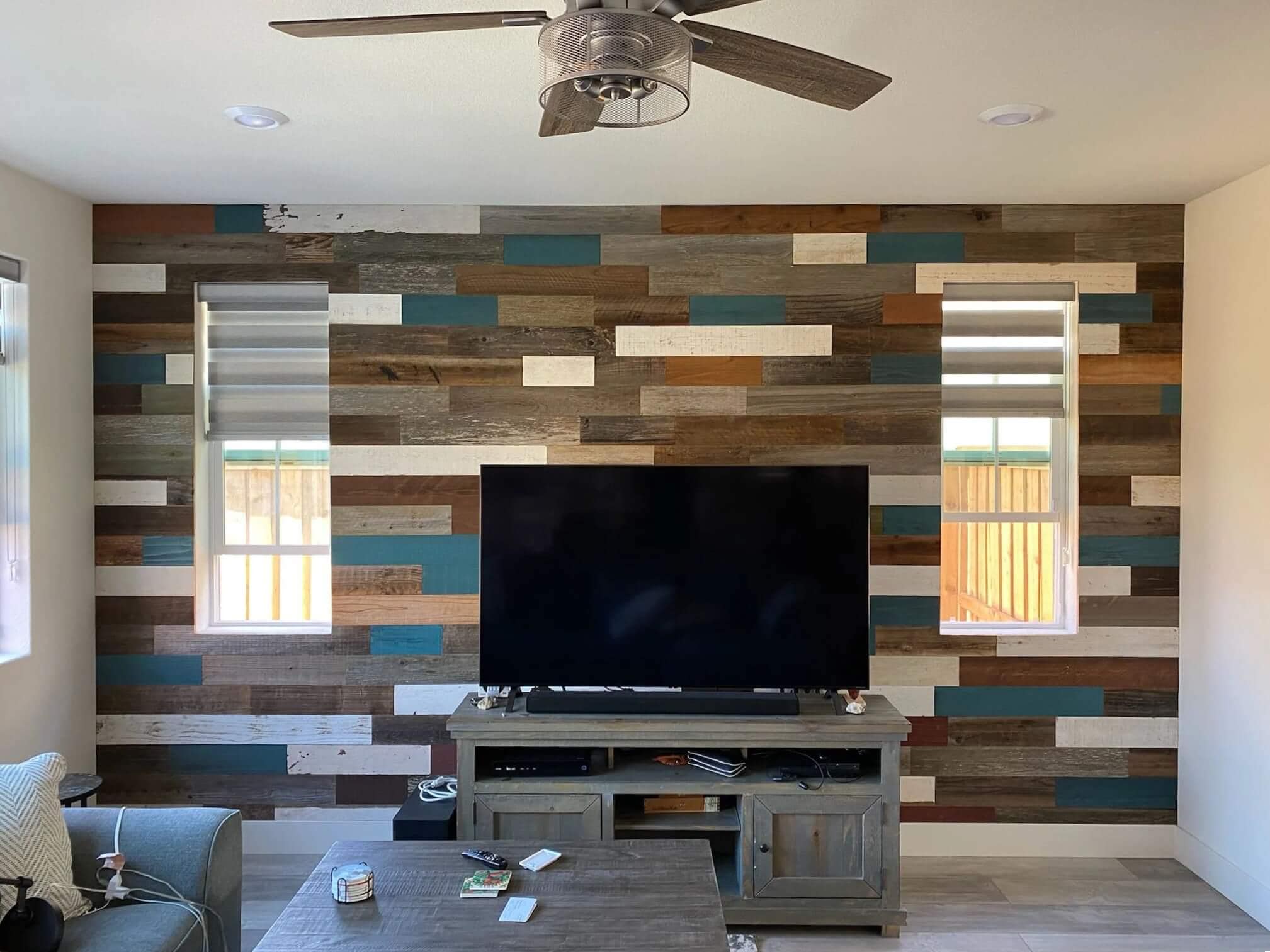 Rustic Game Room Wood Accent Wall | Vintage Pool, Card, and Board Game ...