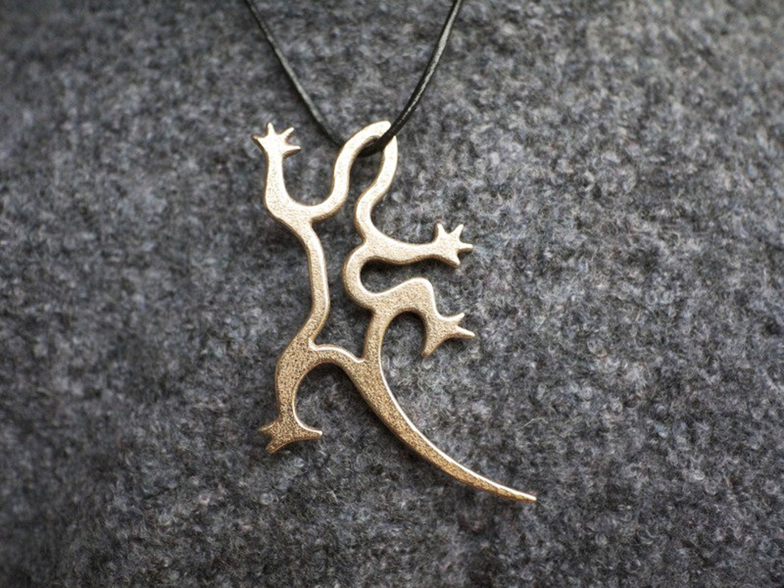 Gecko Pendant Lizard Necklace Charm | Etsy