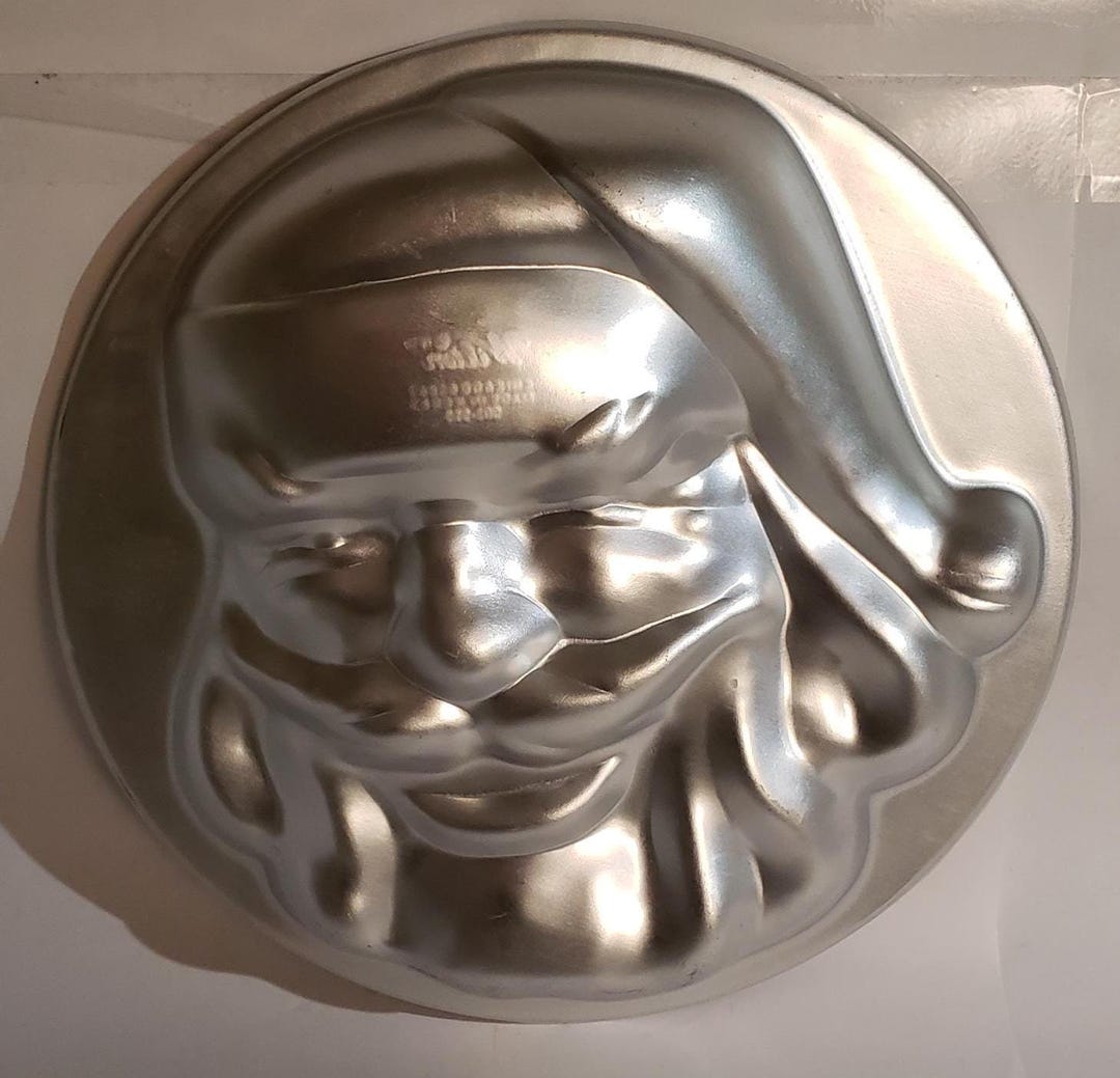 Vintage 1974 Wilton Woodridge Christmas Aluminum Cake Pan Santa Claus ...