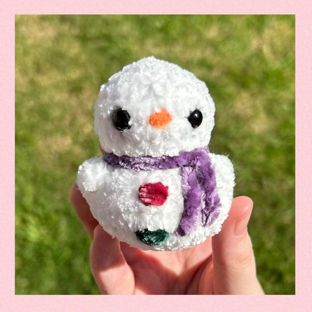 Crochet Mini Snowman Plushie (MADE TO ORDER) - Etsy