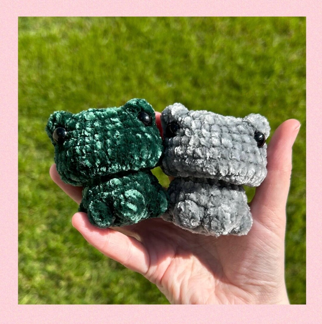 Crochet Frog Popper Plushie (MADE TO ORDER) - Etsy