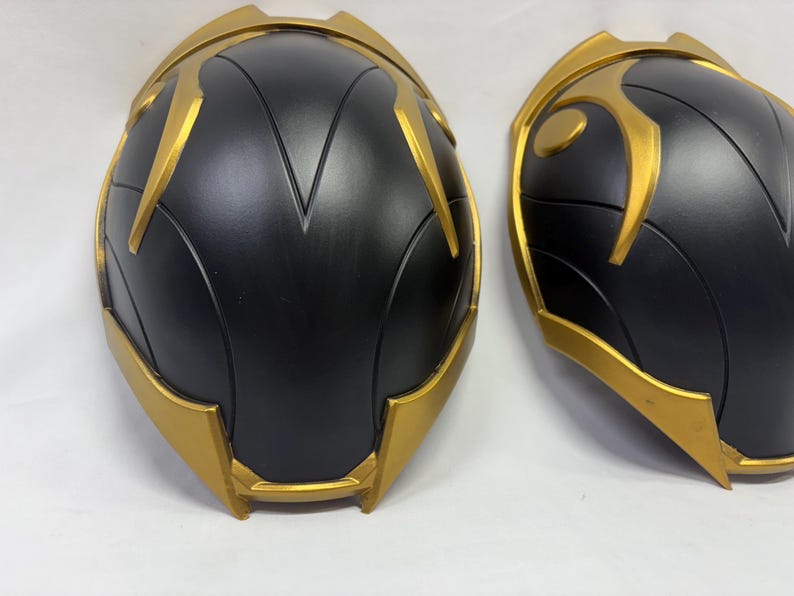 Talon Shoulder and Gauntlet Urethane Armor Set - Etsy
