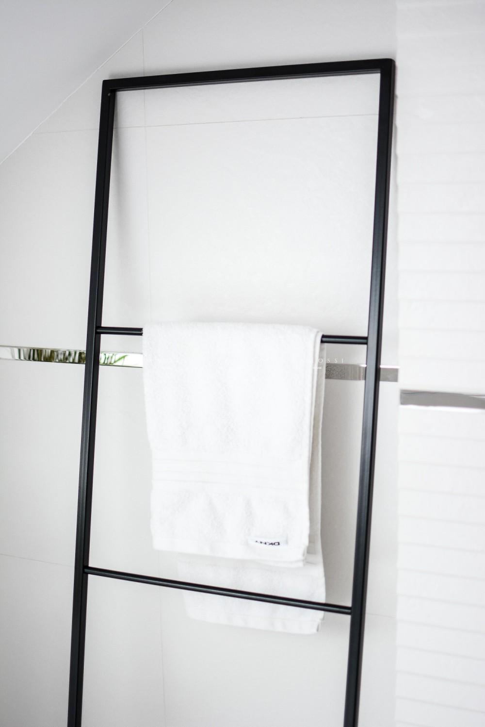 Bathroom Metal Ladder Clothes Ladder Towel Holder Bathroom Loft ...