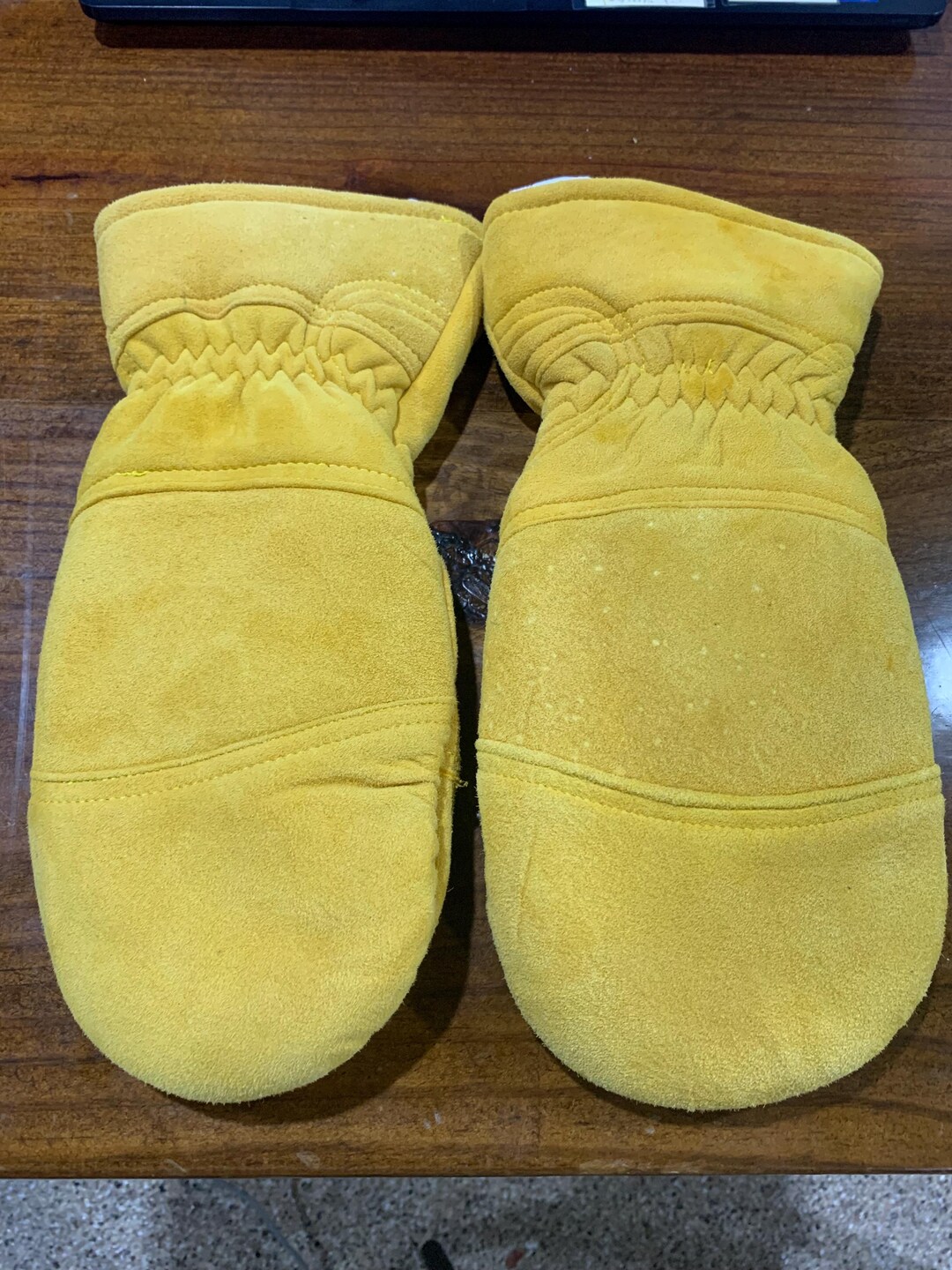 Whitetail Deer Skin Mittens - Etsy