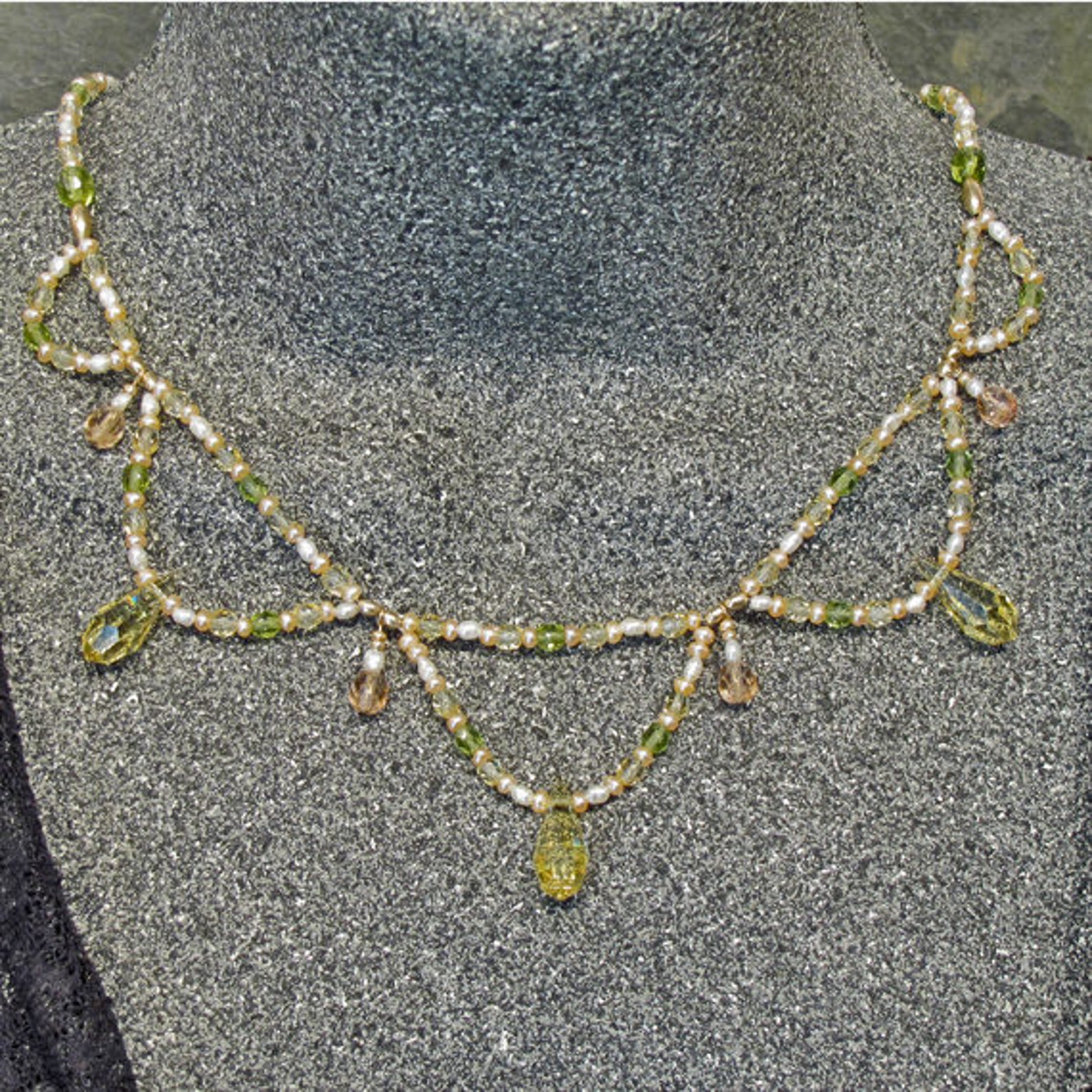 Dainty Pearl Collar Necklace Peachy Pink Freshwater Pearls With Olive ...