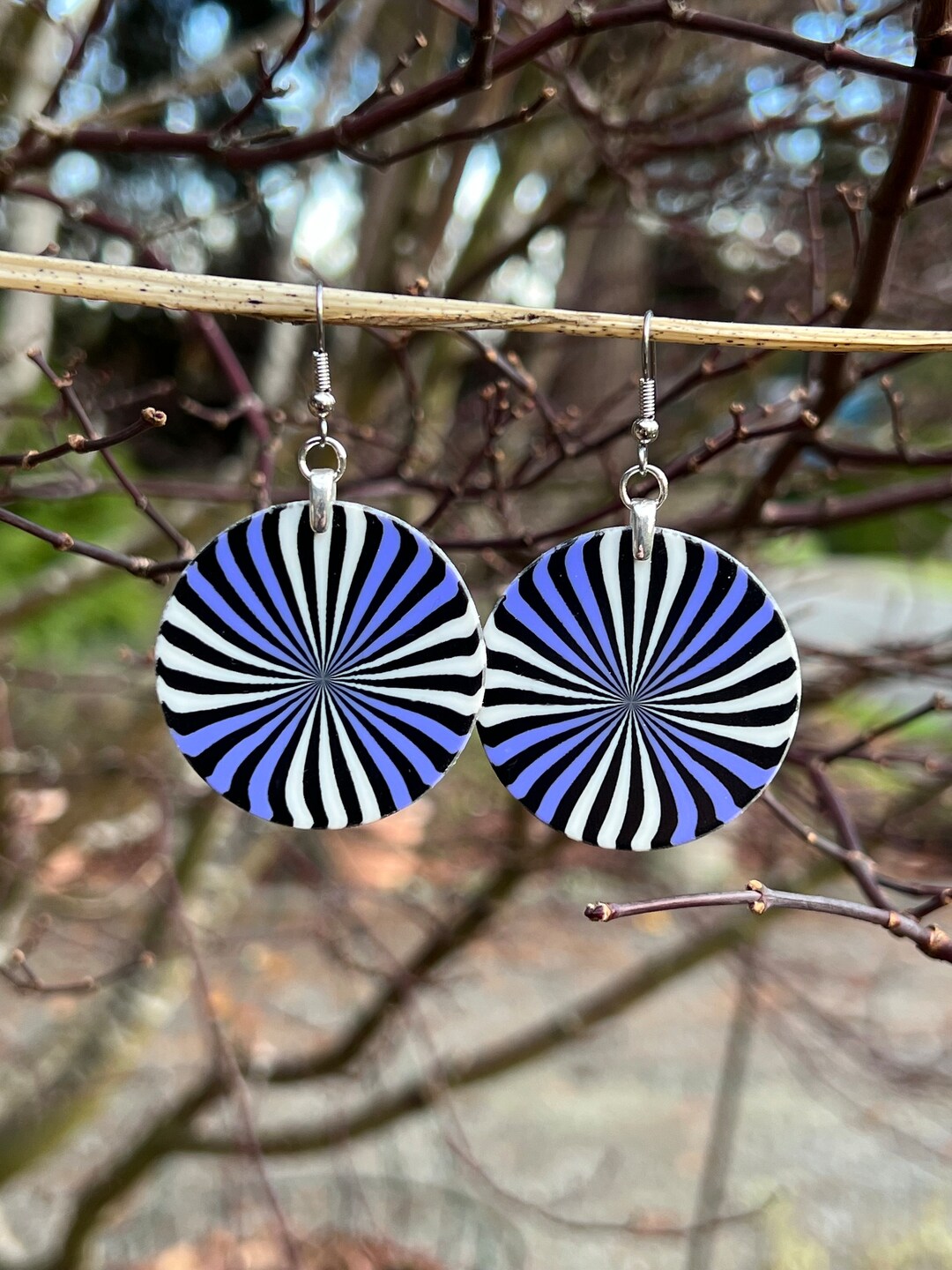 Optical Illusion Candy Striper Black Blue and White Resin - Etsy
