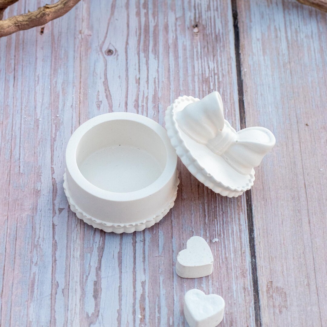 Eternal Keepsake Box: Handmade Gypsum Box With Ribbon for Wedding Rings ...