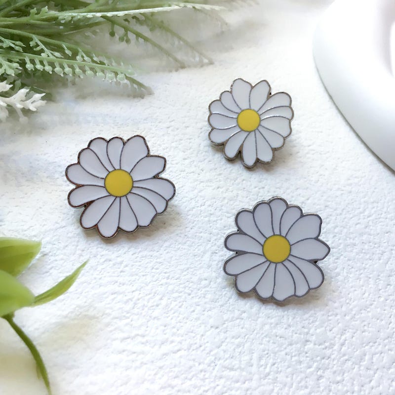 Wilted Daisy Award - Etsy
