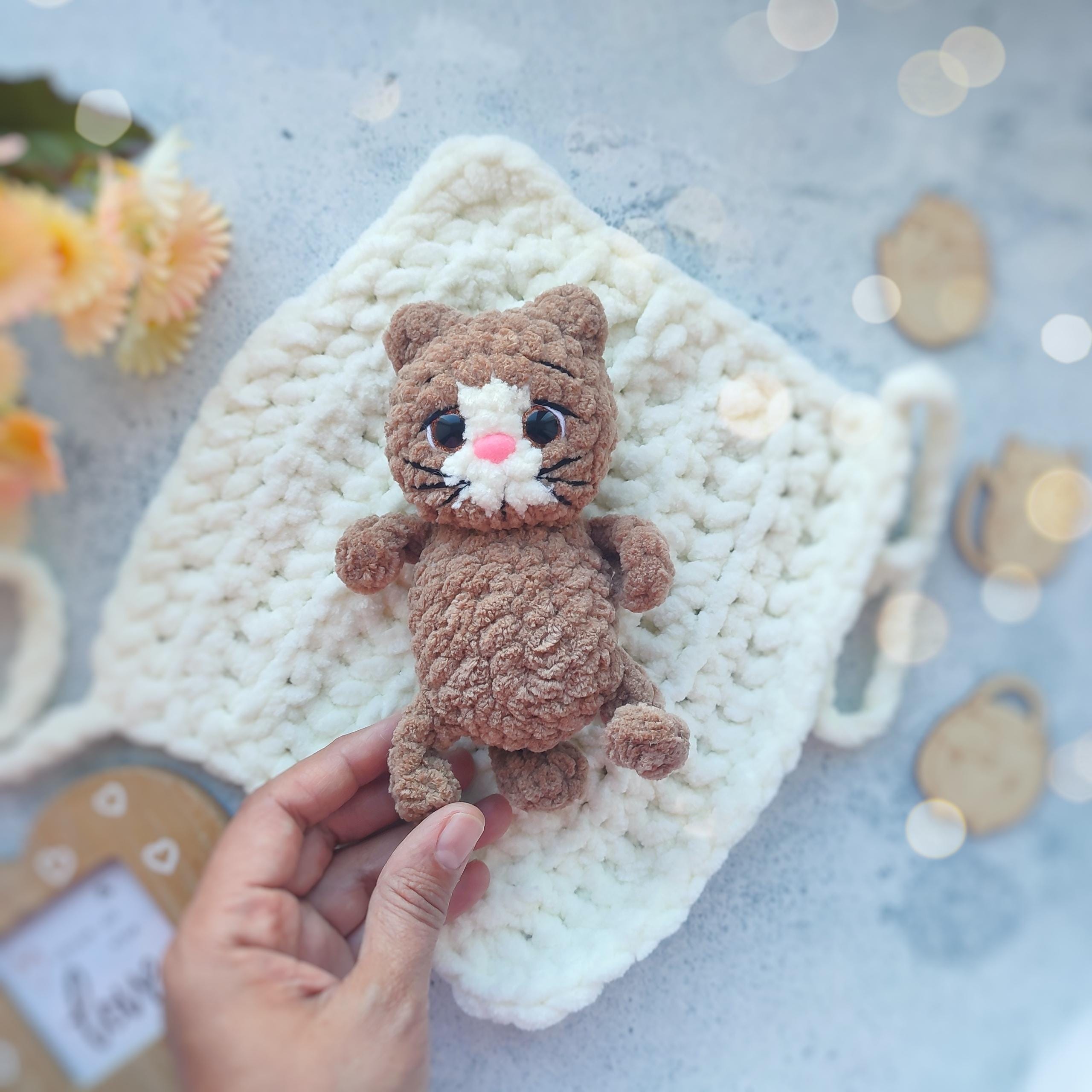 Kitten in a Blanket Crochet Pattern, Cat Crochet Pattern - Etsy