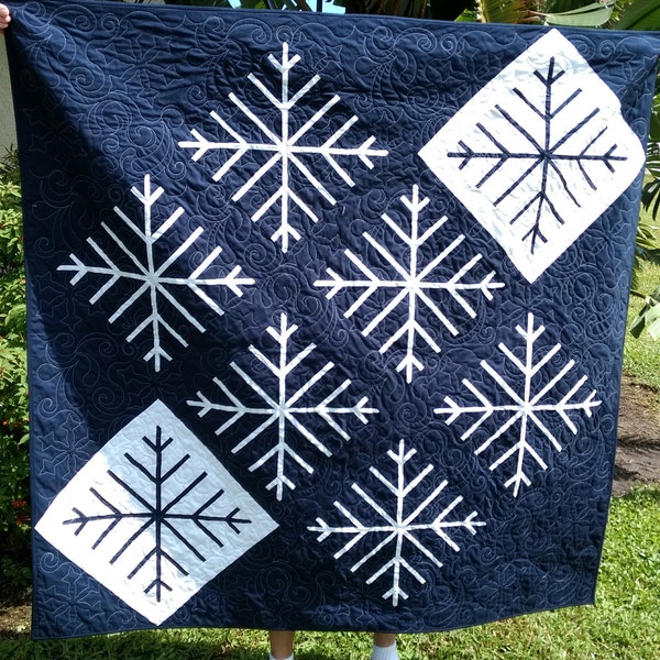 Snowflake Quilt - Etsy