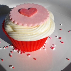 Heart or Valentine's Fondant Cupcake Toppers - Etsy