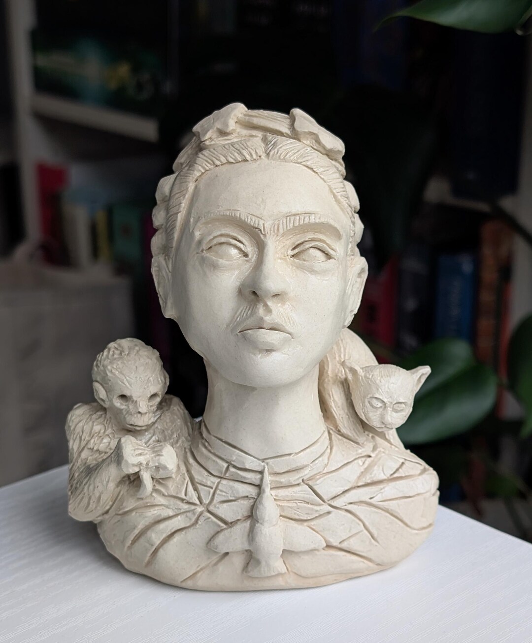 Frida Kahlo Mini Bust — Hand-carved Statue of Mexican Artist Frida ...