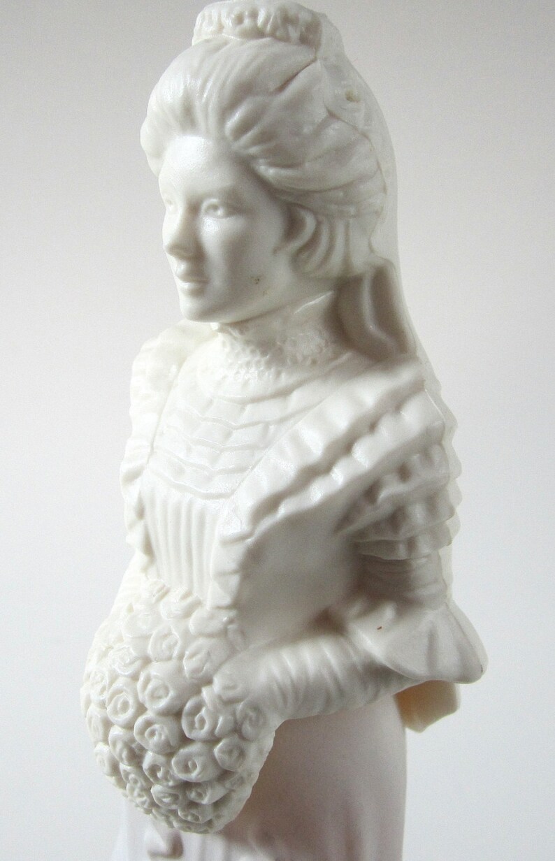 Avon 1976 Avon Bridal Moments Unforgettable 18th Century Young Girl ...