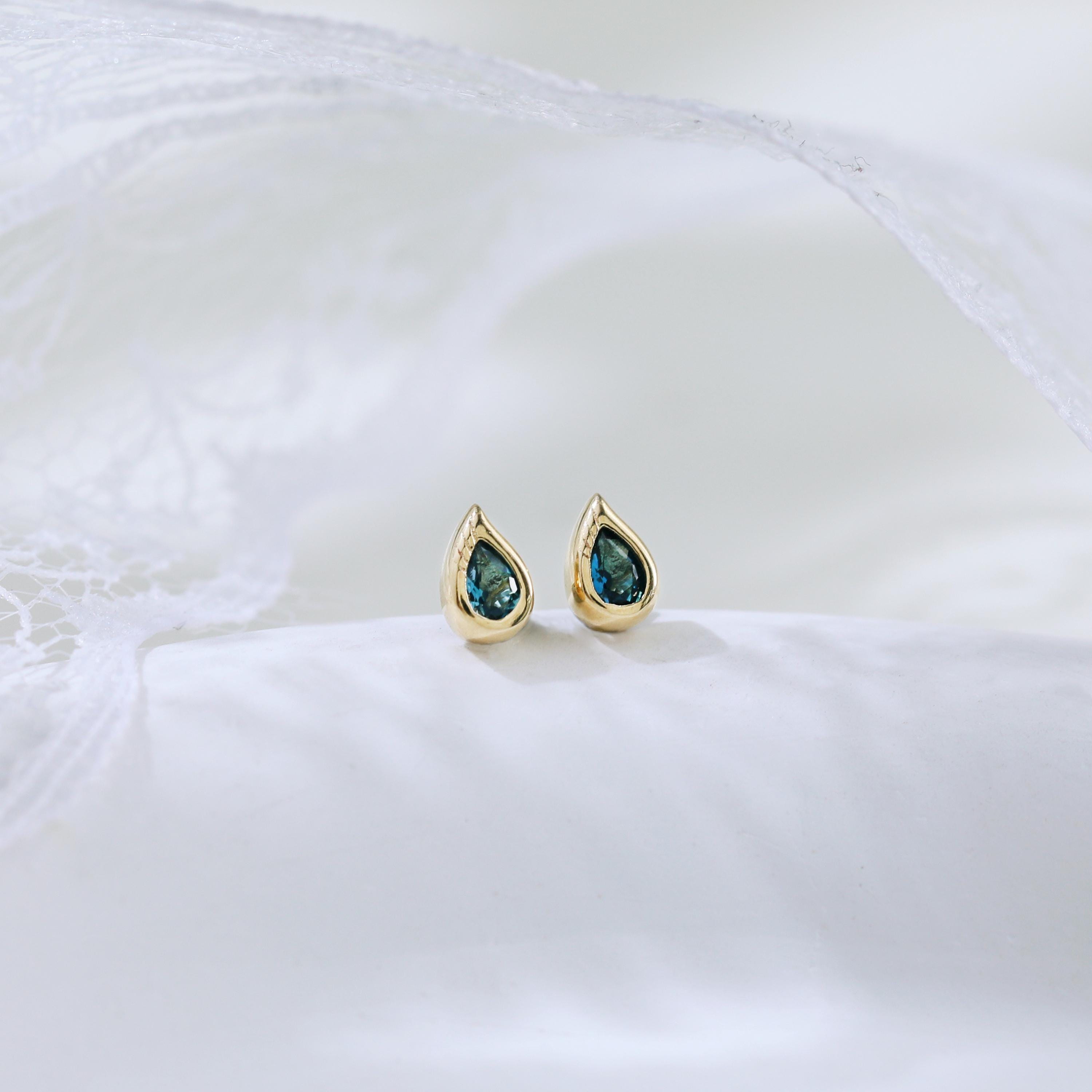 14K Solid Gold London Blue Topaz Pear Earring Elegant Gemstone Teardrop ...