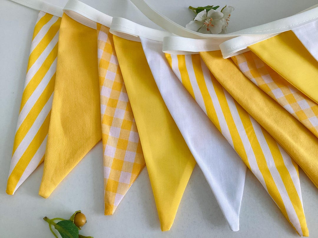 Yellow Bunting / Flag / Garland - Gradient Yellowshades 2.1m 7ft of ...