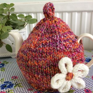Knitted Tea Cosy / Cozy - Red Tweed and Cream Daisy Design, Teapot ...