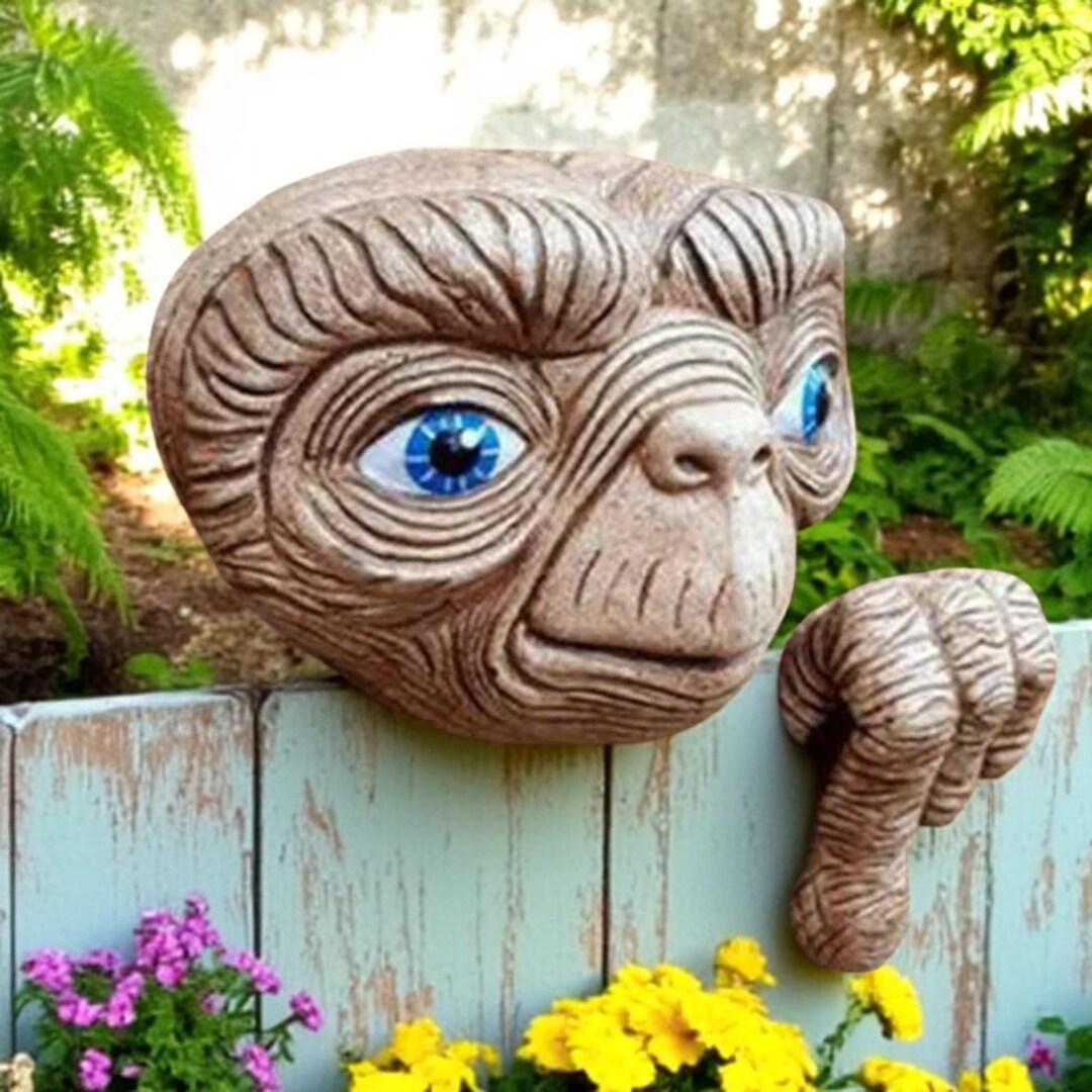 Alien Garden Statue for Fence & Door – Resin Peeker Ornament Yard Art ...