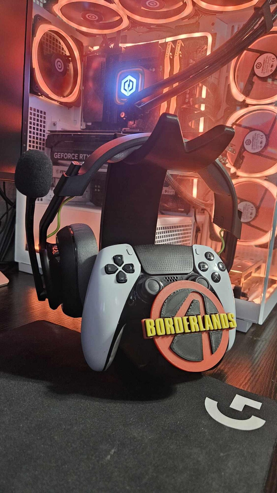 Borderlands Universal Headset and Controller Stand. Borderlands ...
