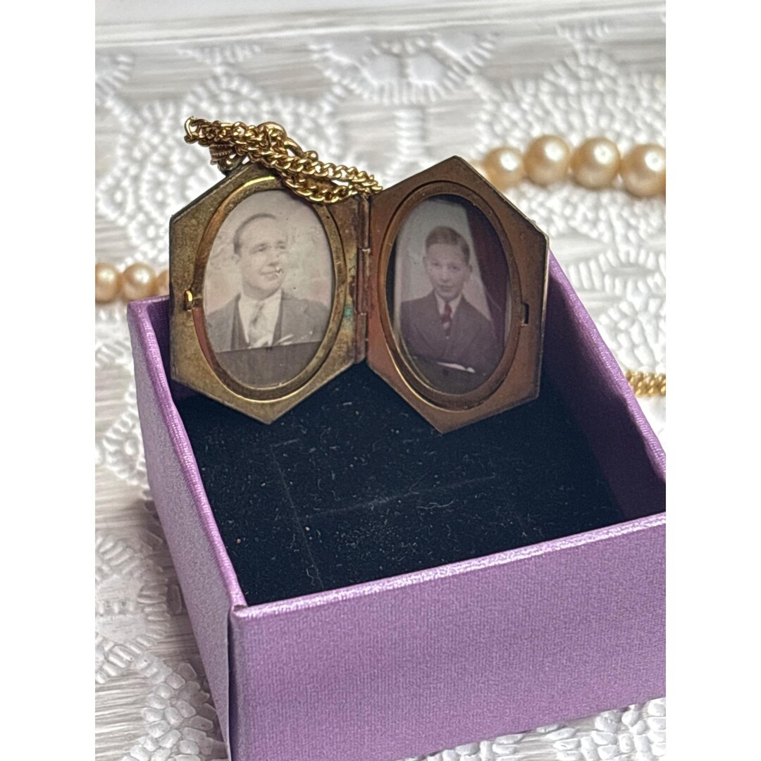 Antique Locket With Original Photo • Heirloom Keepsake Necklace ...