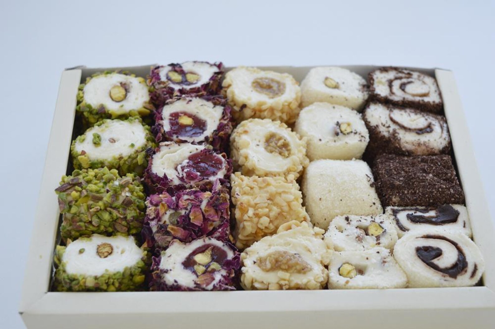 Chocolate Turkish Delight Rolls: Sultan's Sweet Treat - Etsy