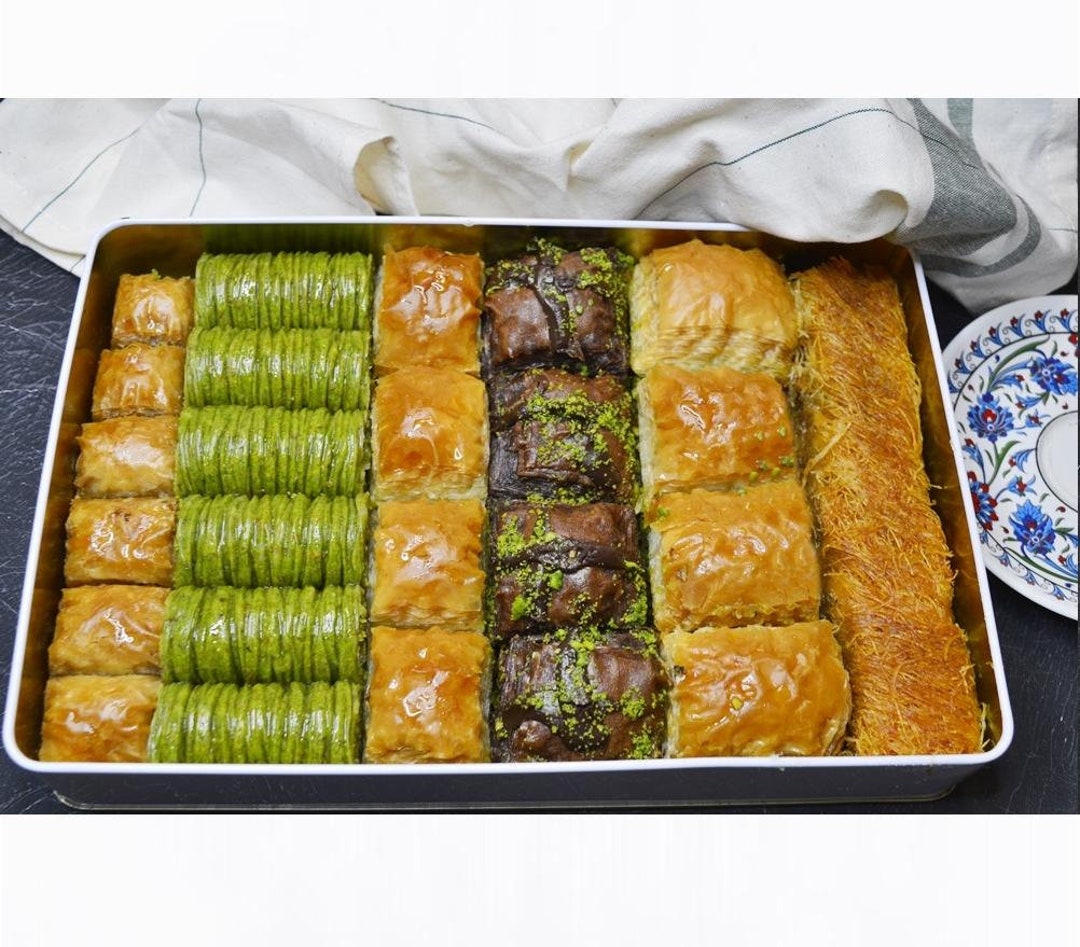 Premium Assorted Baklava, Mixed Baklava With Kadaif, 6 Varieties ...
