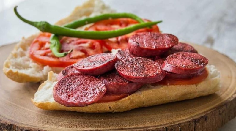 Halal Turkish Pepperoni Sujuk: Spicy Beef Sausage, Handcrafted Snack (1 ...
