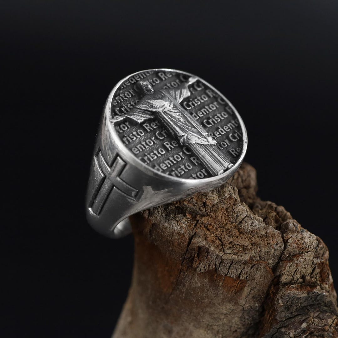 Sterling Silver Christo Redentor Signet Ring: Christian Jewelry - Etsy