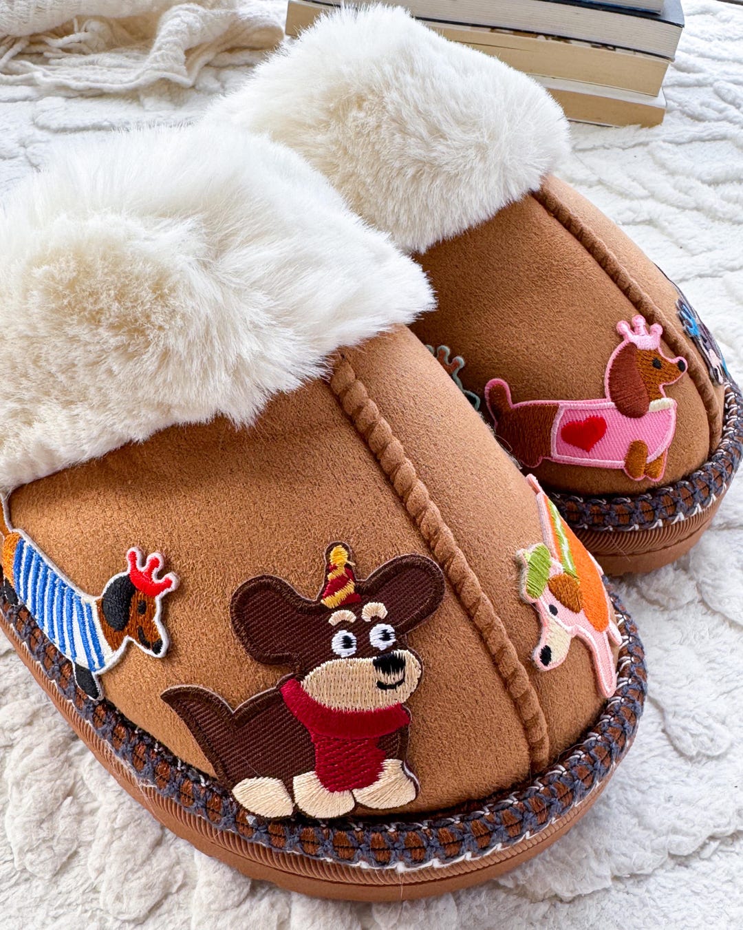Cute Suede Leather Dachshund Dog Slipper, Fluffy Animal House Slippers ...