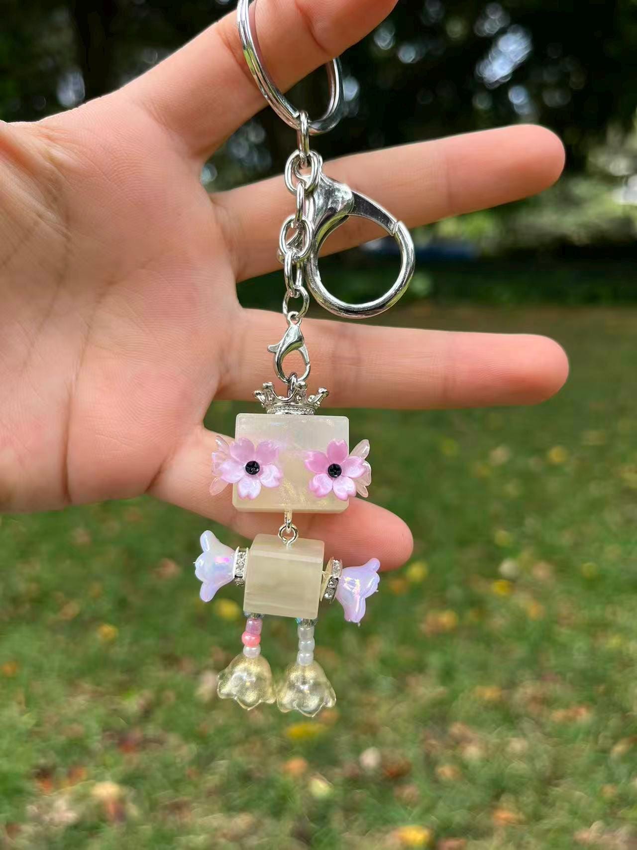 Handmade Robot Keychain – Cute Resin & Bead Art Charm, Unique Flower ...