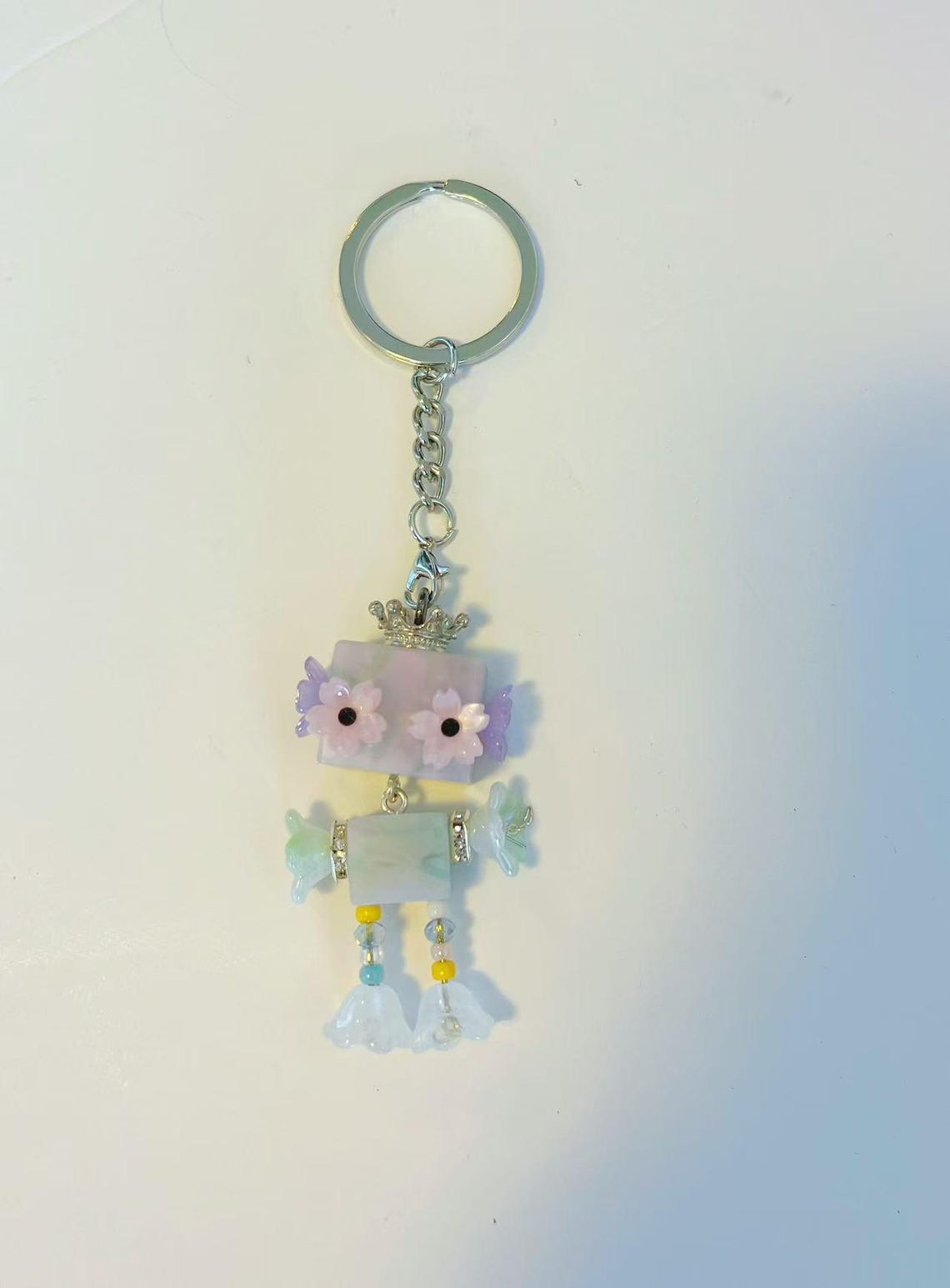 Handmade Robot Keychain – Cute Resin & Bead Art Charm, Unique Flower ...