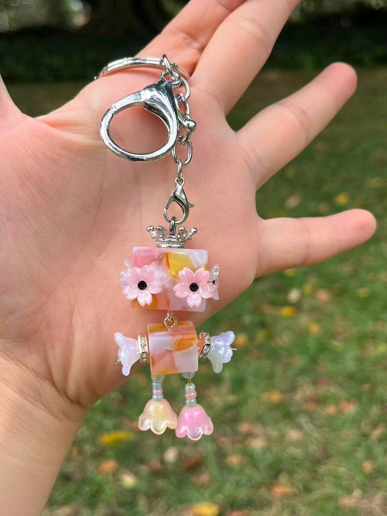 Handmade Robot Keychain – Cute Resin & Bead Art Charm, Unique Flower ...