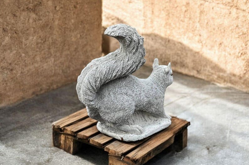 Cement Squirrel Decor Animal Concrete Figure Garden Stone Idea Squirrel ...