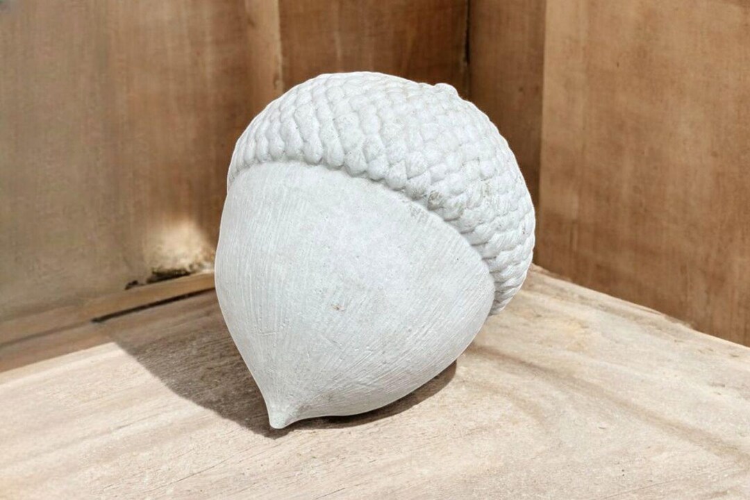 Concrete Acorn Decoration Yard Figurine Stone Ornament Forest Acorn ...