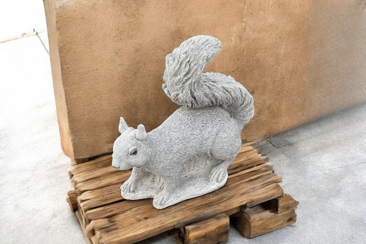 Cement Squirrel Decor Animal Concrete Figure Garden Stone Idea Squirrel ...