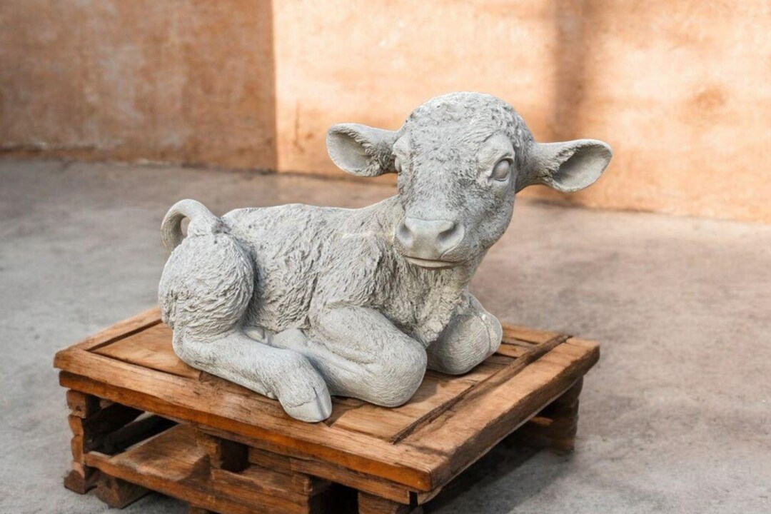 Laying Calf Figurine Concrete Farm Animal Statue Cow Sculpture Outdoor ...