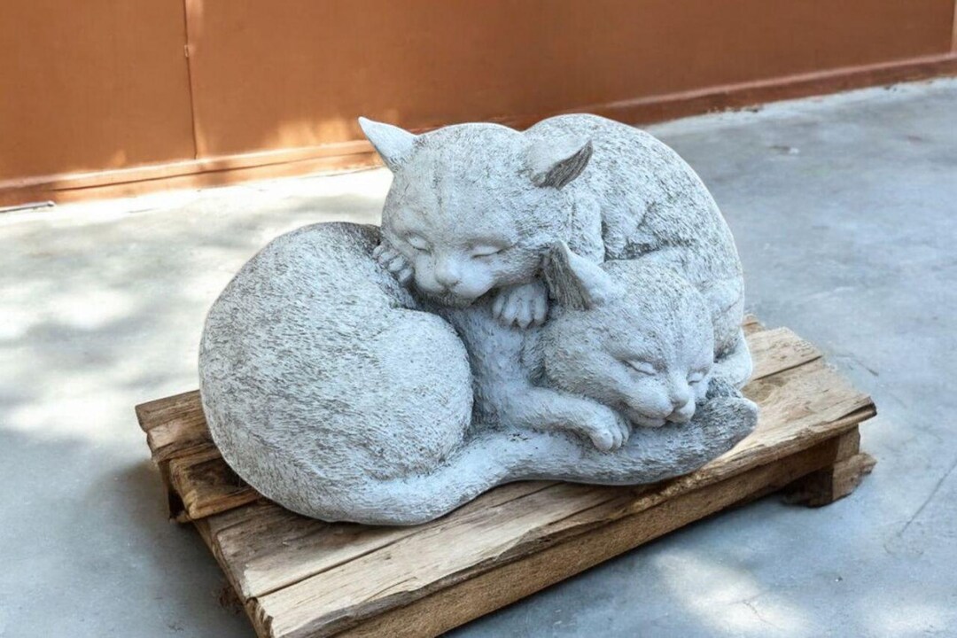 Two Stone Cats Pet Outdoor Decor Sleeping Cats Sculpture Cat Memorial ...