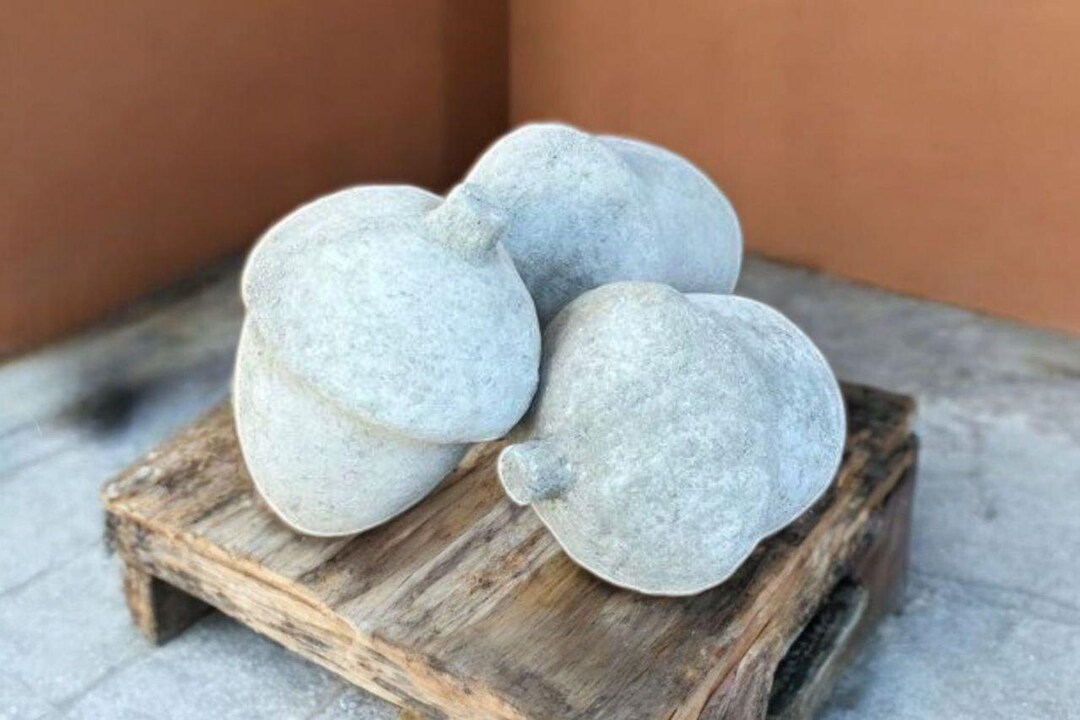 Garden Acorns Figure Concrete Forest Art Yard Stone Decor Stone Acorns ...