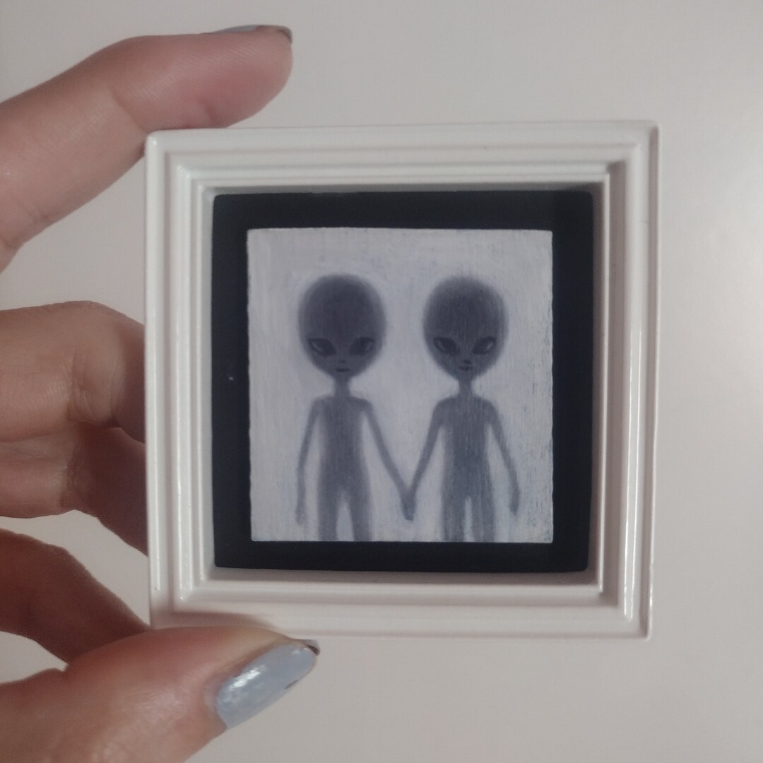 Alien Twins Mini Print by Ana Bagayan 2023 - Etsy