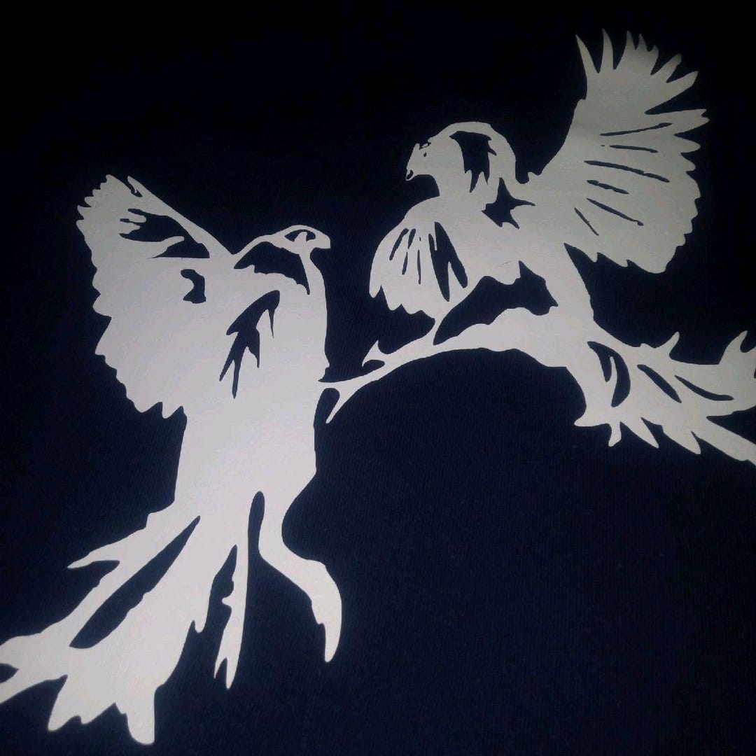 Gamefowl T-shirt: Two Roosters Fighting Design - Etsy
