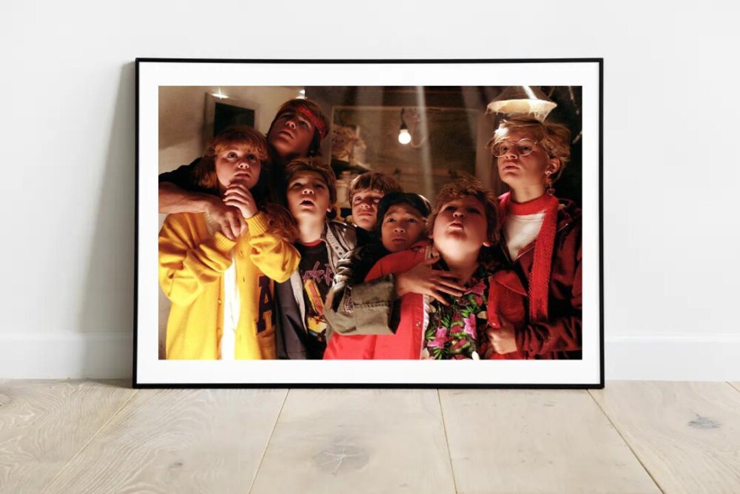 Goonies Movie Poster Group Scene Funny Wall Décor Digital Oil Painting ...