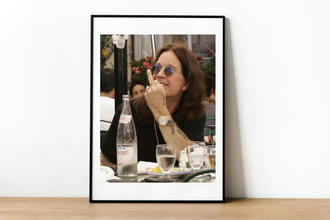 Ozzy Osbourne-black Sabbath-celebrity Shooting Middle Finger-flip Bird ...