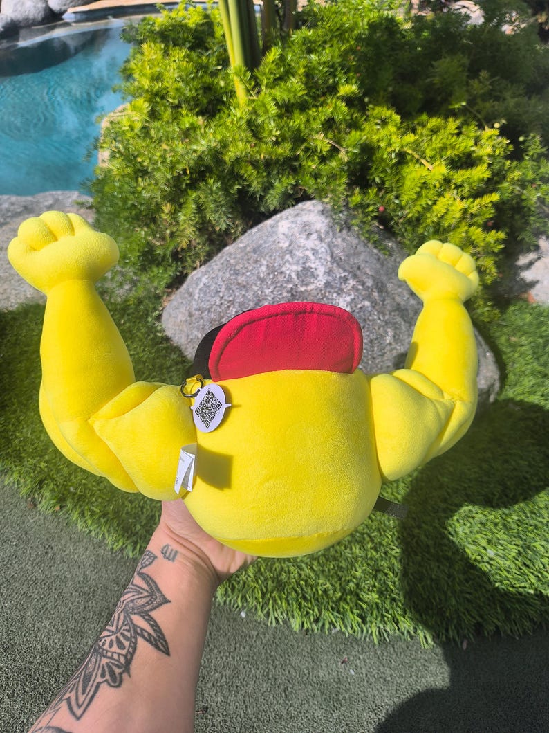 Official Muscle Head Plushie – Limited Edition Roblox Gaming Plush Toy ...